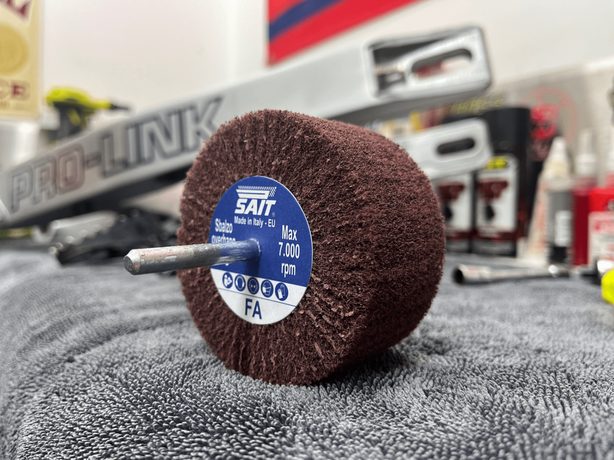 80 x 40 Shaft Mounted Non-Woven wheel – Fine - Rad Hard Chroming